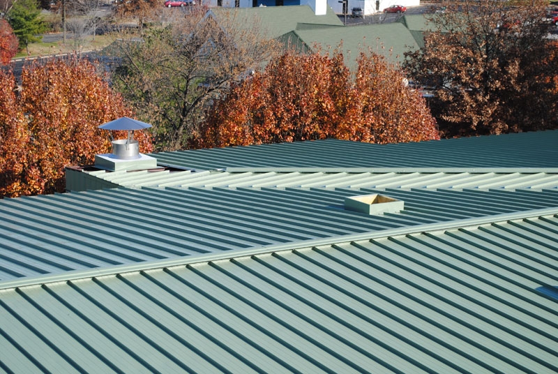 R-Panel Roofing vs. Standing Seam Roofing